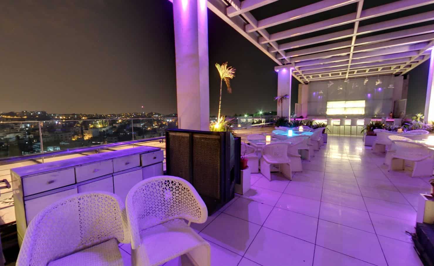 10 Best Pubs and Bars in Hyderabad - TravelToday